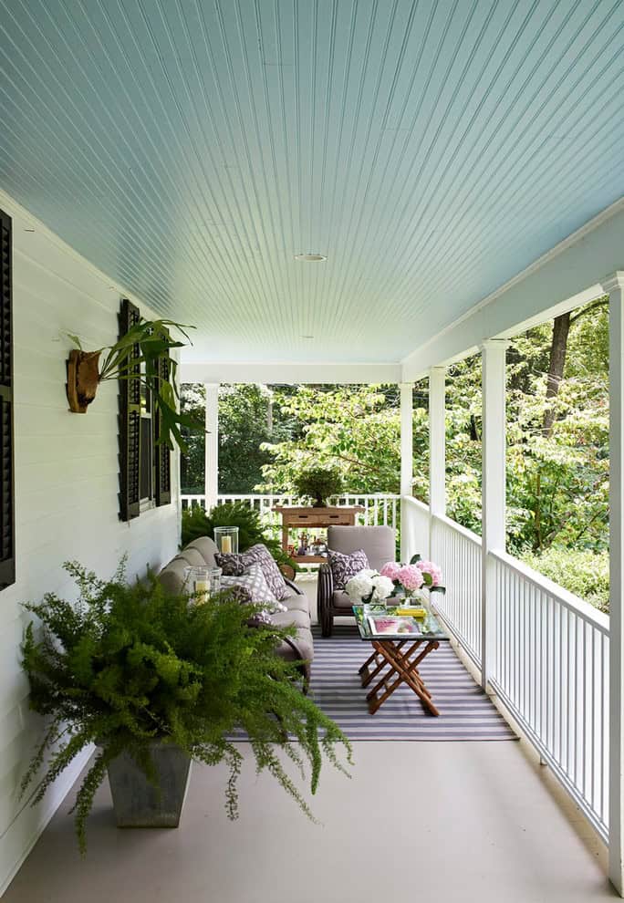 15 Phenomenal Farmhouse Balcony Designs Every Home Needs