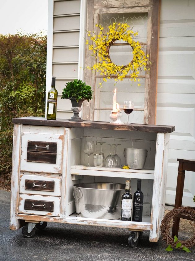 16 Genius DIY Outdoor Bar Ideas You Must Craft For Your Backyard