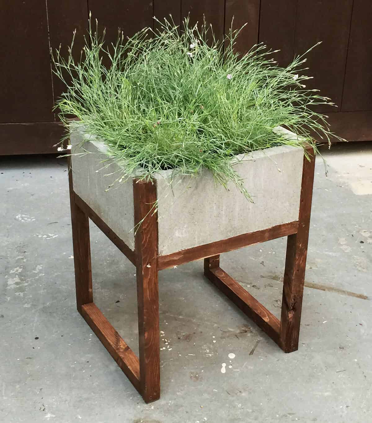16 Incredible DIY Concrete Ideas For Your Backyard