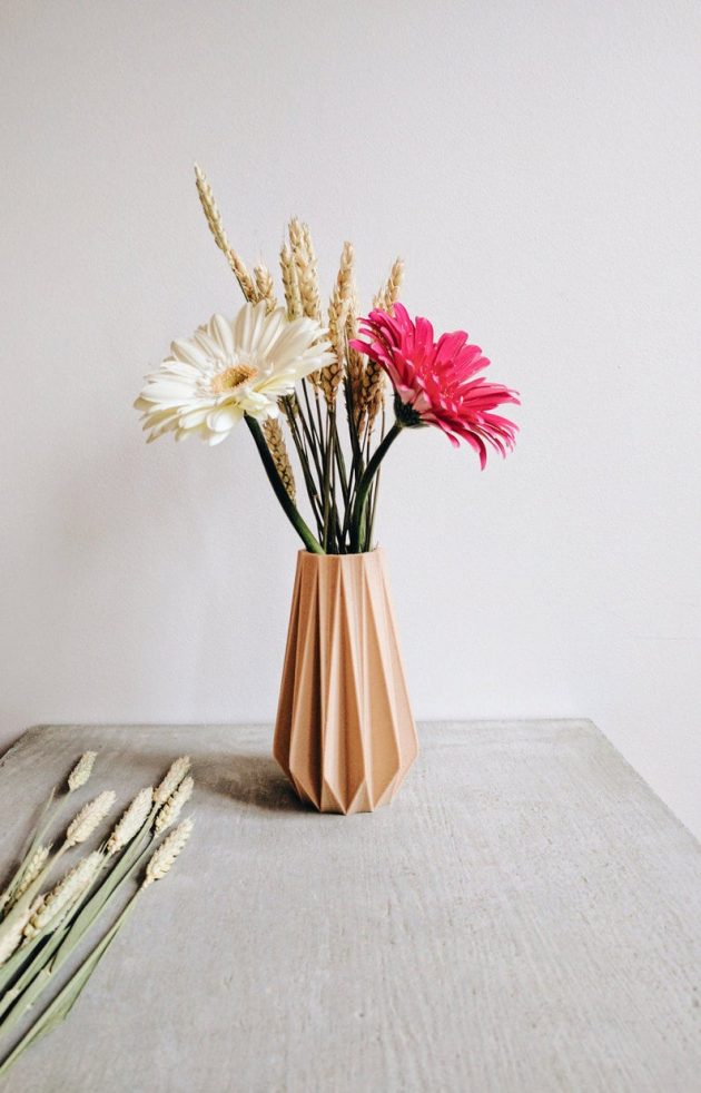 16 Stunning Modern Vase Designs You Will Want Right Now