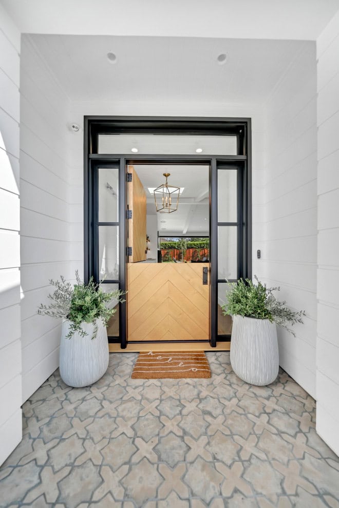 18 Captivating Coastal Entrance Designs You Just Can't Pass Up