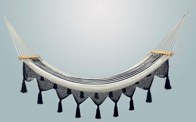 18 Fantastic Outdoor Hammock Designs That Will Let You Unwind
