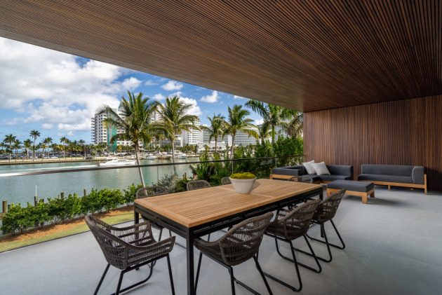 16 Magnificent Coastal Balcony Designs Straight Out Of Your Dreams