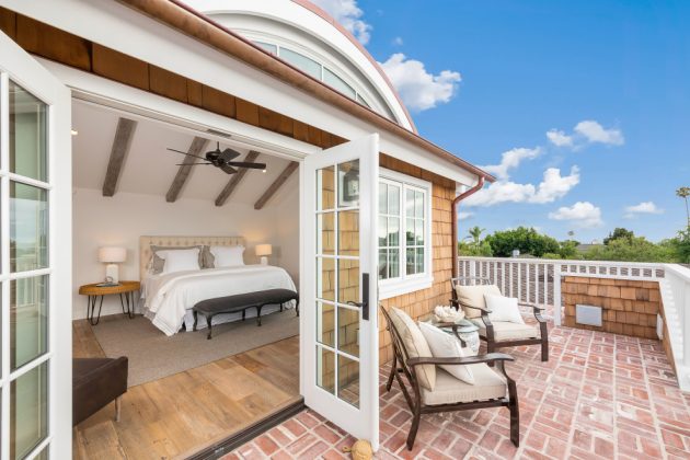 16 Magnificent Coastal Balcony Designs Straight Out Of Your Dreams