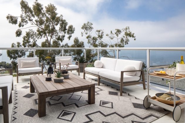 16 Magnificent Coastal Balcony Designs Straight Out Of Your Dreams