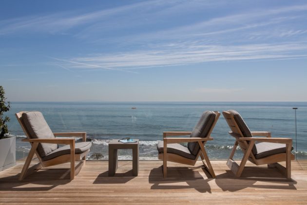 18 Breathtaking Coastal Deck Designs With Spectacular Views