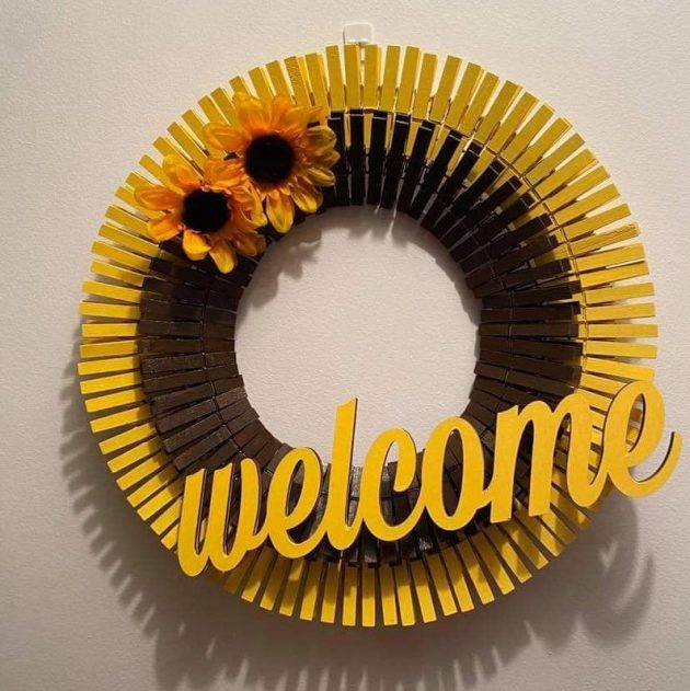 16 Charming Sunflower Wreath Designs For Your August Décor