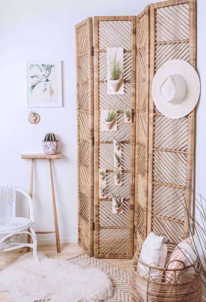Tips And Ideas For Decorating The Wooden Screen From Your Dreams