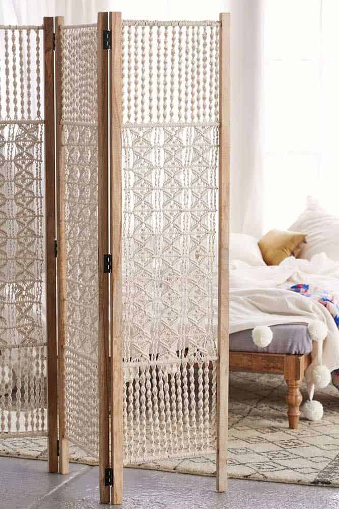 Tips And Ideas For Decorating The Wooden Screen From Your Dreams