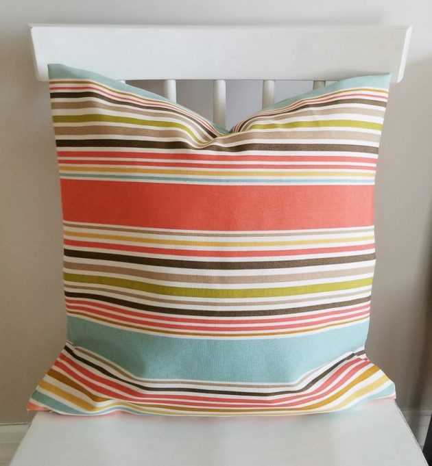 15 Eye-Catching Summer Pillow Designs That Refresh