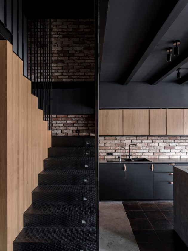 15 Stunning Industrial Staircase Designs That Will Catch Your Eye