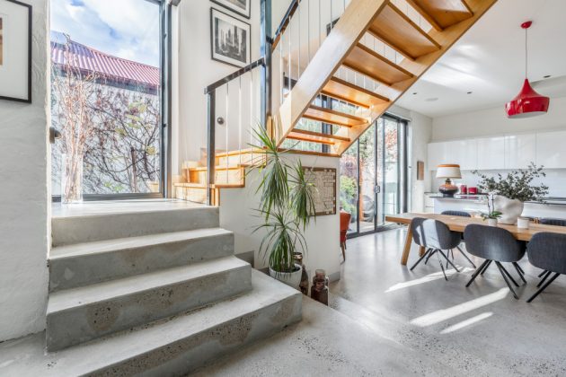 15 Stunning Industrial Staircase Designs That Will Catch Your Eye