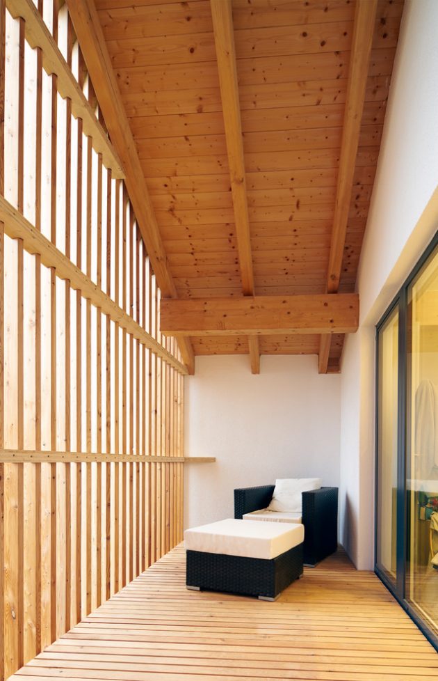 15 Super Cool Industrial Balcony Designs For Any Outdoor Layout