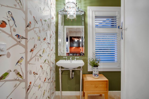 17 Chic Eclectic Powder Room Designs That Will Thrill You