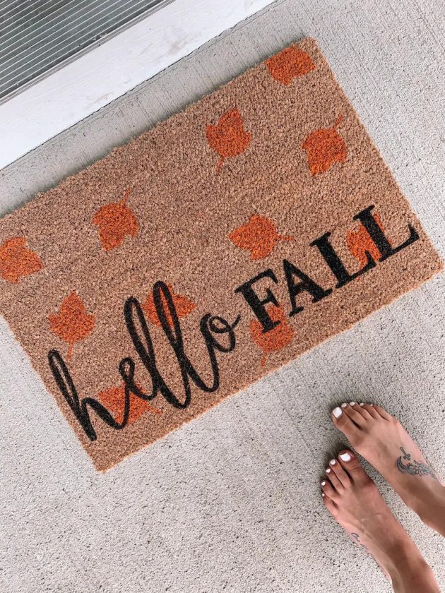 20 Charming Fall Doormat Designs That Will Welcome Everyone