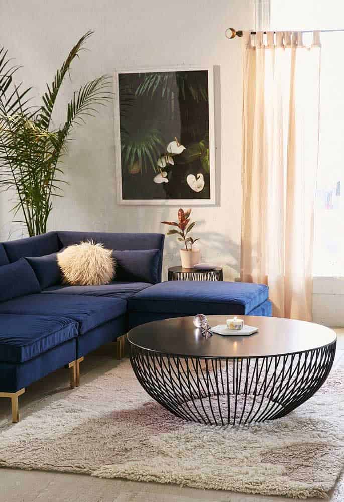 Advantages Of Having Round Table In Your Home