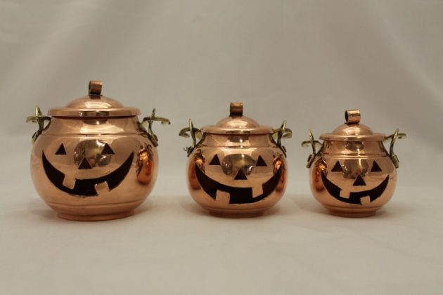 16 Eerie Halloween Lantern Designs That Do Create An Ambient