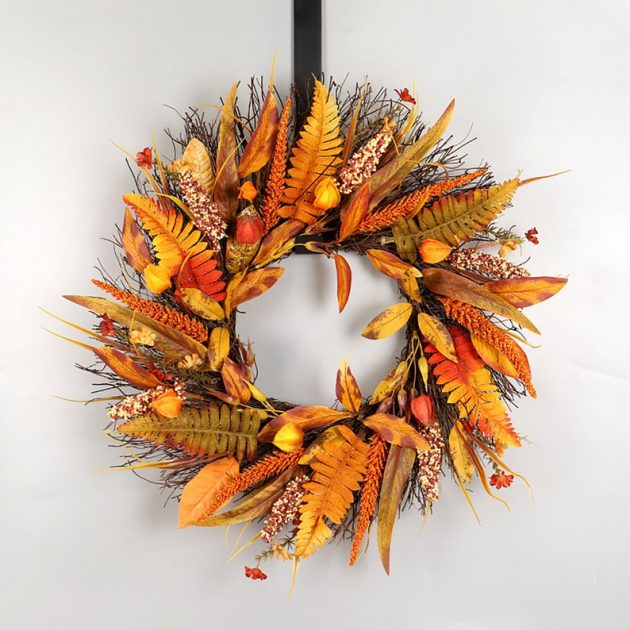 18 Enchanting Thanksgiving Wreath Designs For November