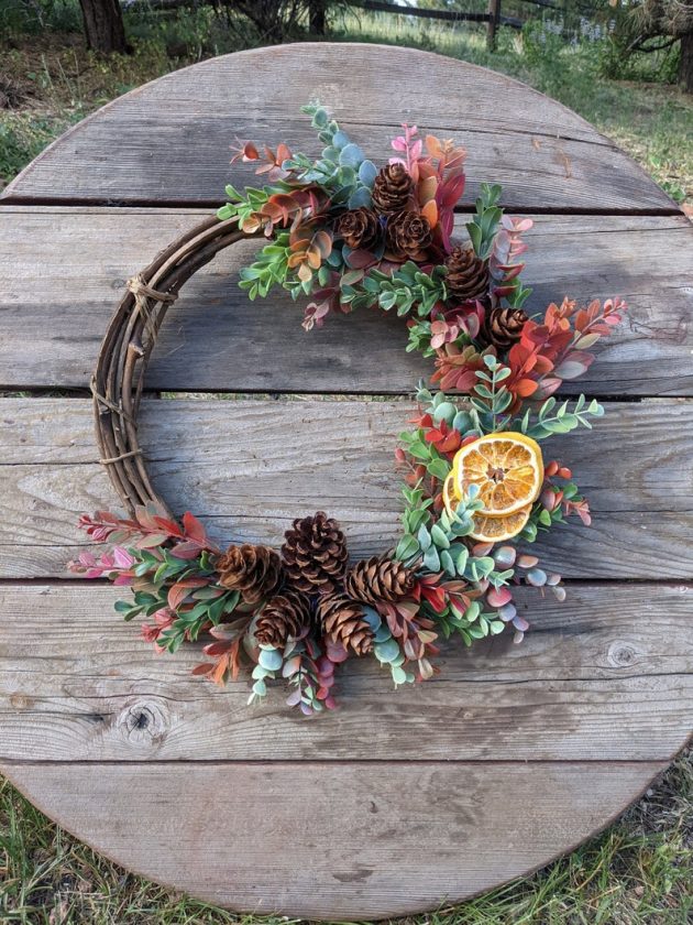 18 Enchanting Thanksgiving Wreath Designs For November