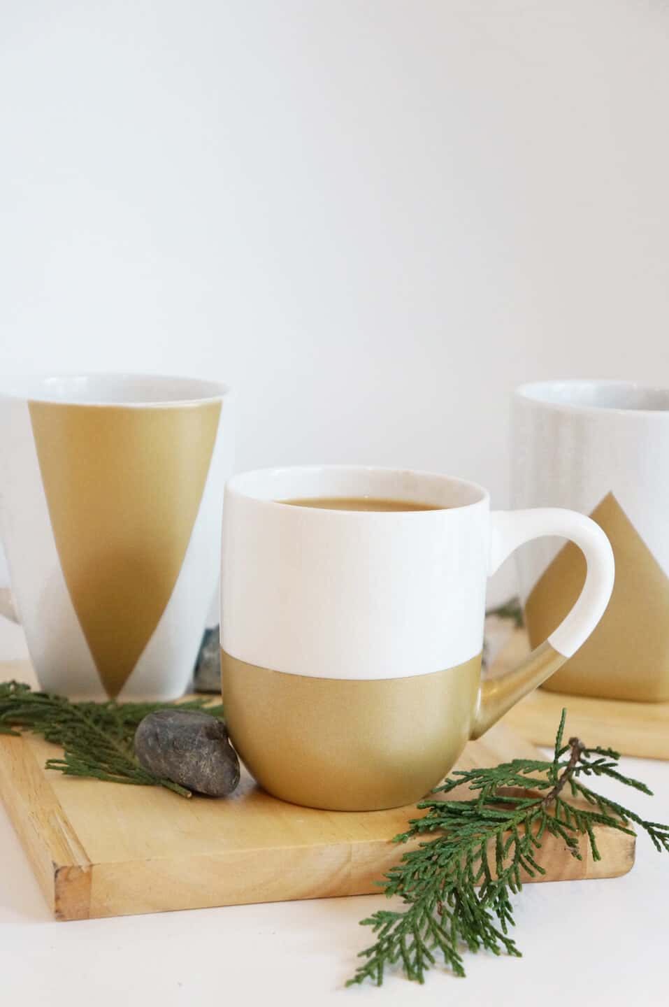 15 Brilliant DIY Gold Home Décor Projects You Will Enjoy Crafting