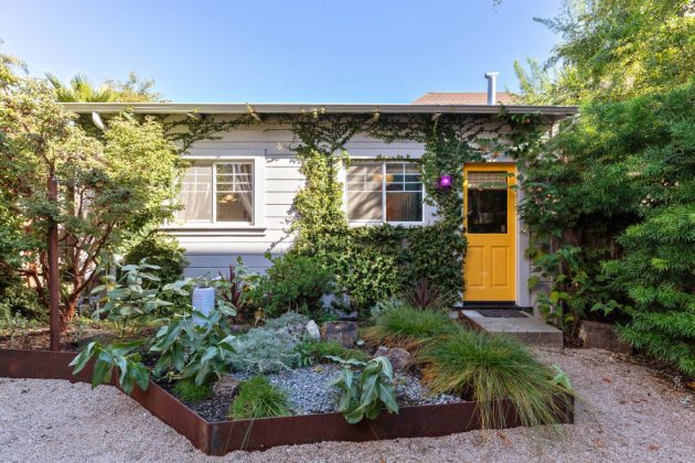 15 Stupendous Eclectic Home Exterior Designs That Will Steal Your Gaze