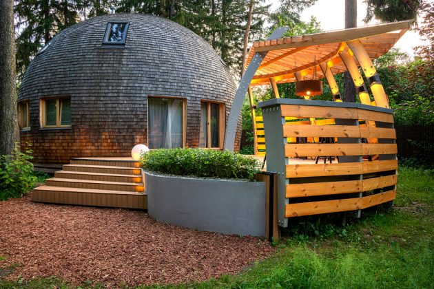15 Stupendous Eclectic Home Exterior Designs That Will Steal Your Gaze