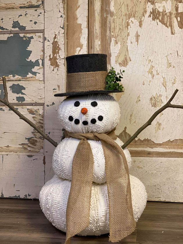 16 Charming DIY Snowman Decorations For The Winter Season