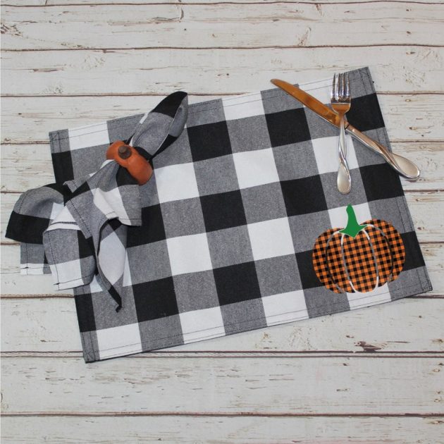 17 Lovely Thanksgiving Placemat Designs For Your Tablescape