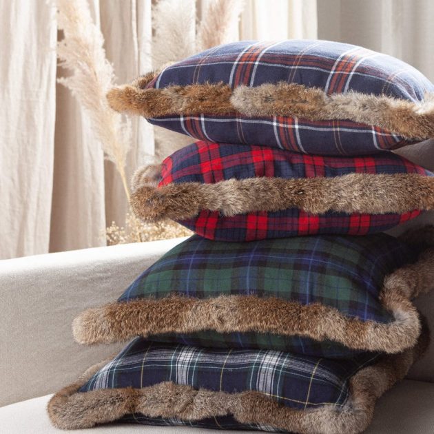 20 Fantastic Winter Pillow Designs That Will Refresh Your Seasonal Décor