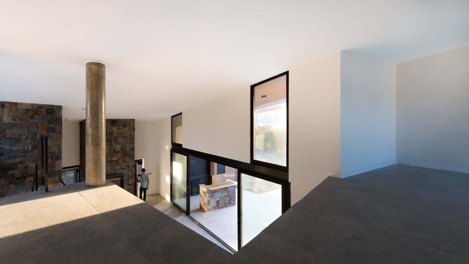 One Roof House by Ambroggio Arquitectos in Rio Cuarto, Argentina