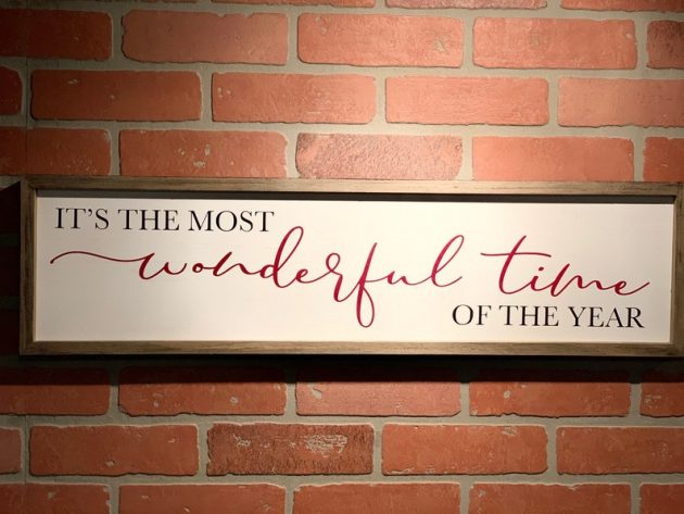 15 Adorable Christmas Sign Designs You Need To Put Up