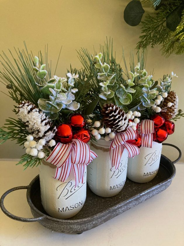 15 Charming Christmas Mason Jar Decorations For The Table