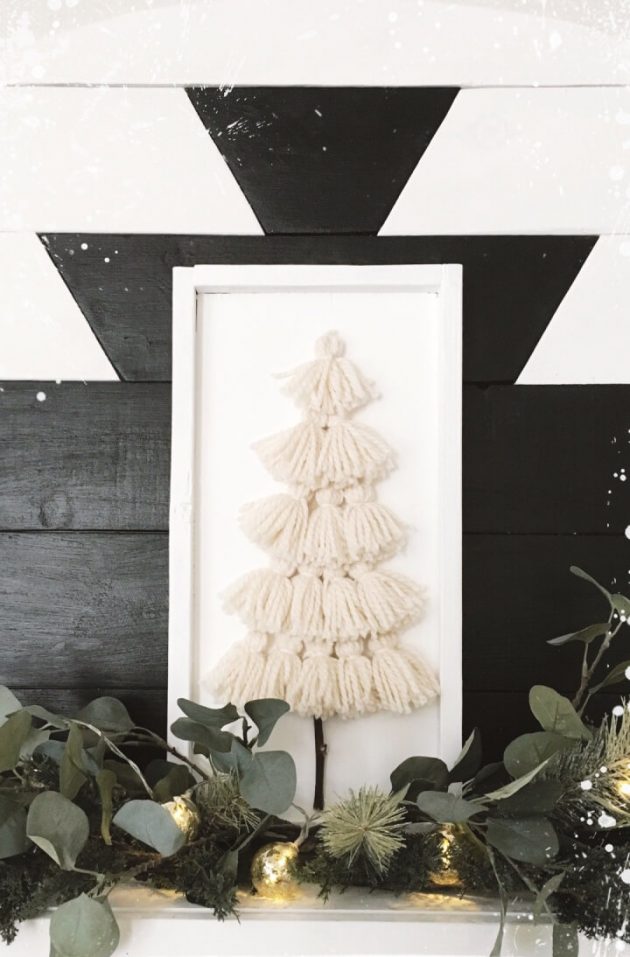 15 Magical DIY Yarn Christmas Décor Ideas You Need To Try