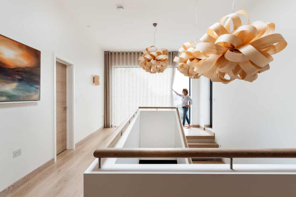 17 Amazing Contemporary Hallway Designs That Are Out Of The Ordinary