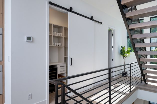 17 Amazing Contemporary Hallway Designs That Are Out Of The Ordinary