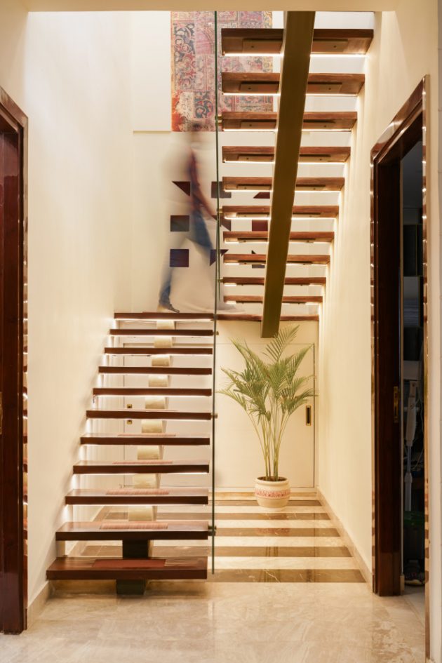 20 Elegant Contemporary Staircase Designs That Are Just Out Of This World