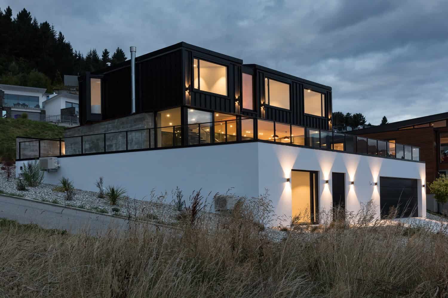 St Marks Lane House by Dorrington Atcheson Architects in Queenstown ...