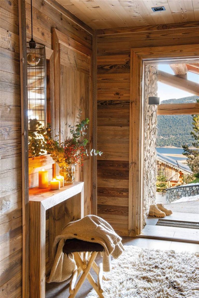 10 Cozy And Stylish Rustic Wooden Halls To Warm Up The Entrance