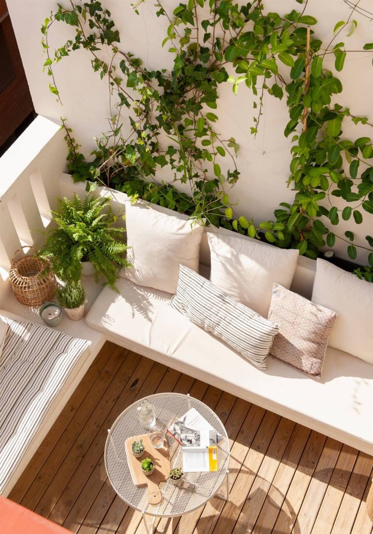A Small Penthouse And A Beautiful Terrace Designed To Have The Best Living