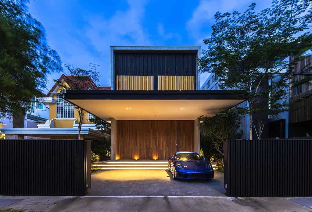 105DW House by ONG&ONG in Singapore