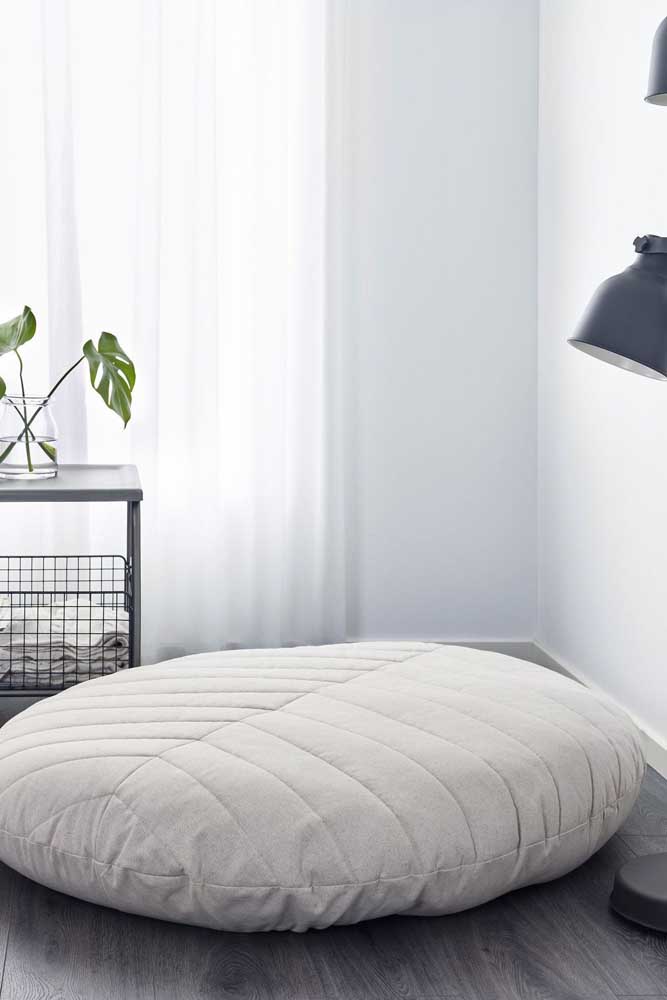 Wonderful Models Of Giant Puffs For Your Special Place At Home