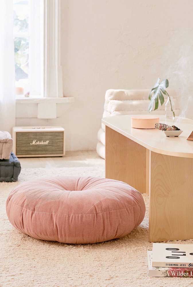 Wonderful Models Of Giant Puffs For Your Special Place At Home