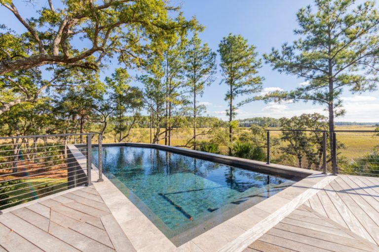 18 Staggering Contemporary Swimming Pool Designs You Will Love