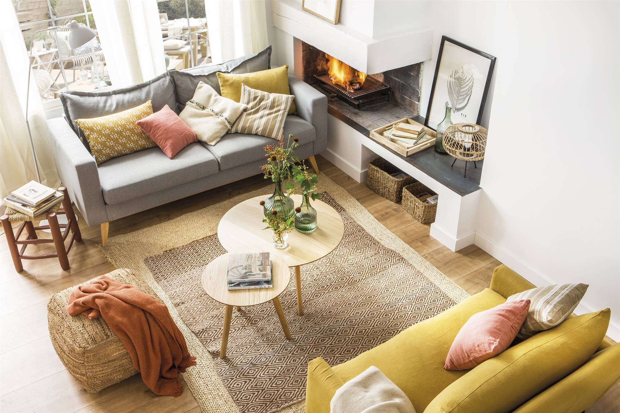 9 Combinations of Sofas & Coffee Tables That Work Together