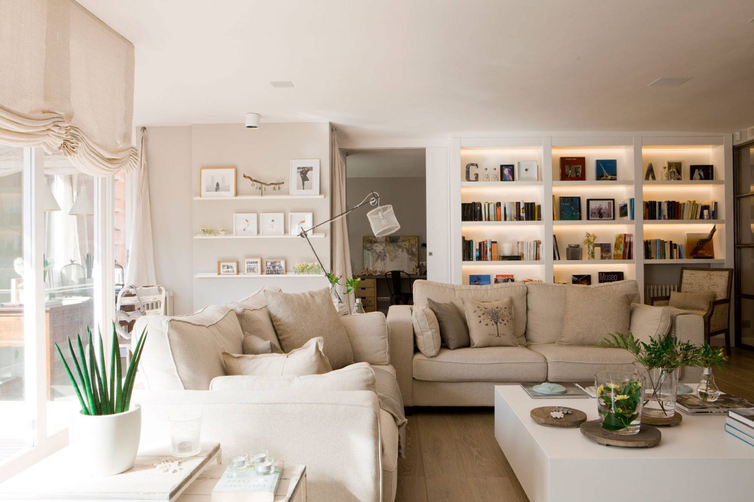 9 Combinations of Sofas & Coffee Tables That Work Together