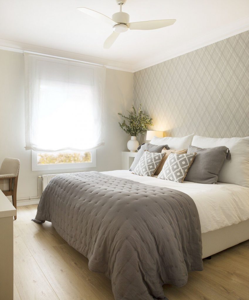 The Keys For a Bright Home - Neutrals With Colors And Lots of Light