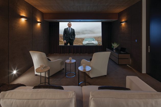 15 Exceptional Modern Home Theater Designs You'll Drool Over