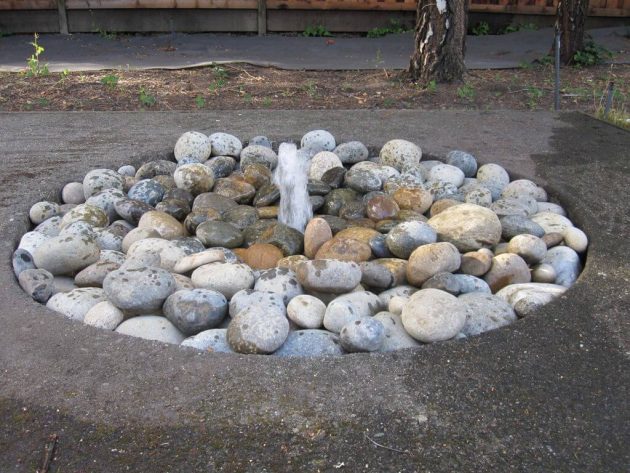 15 Wonderful DIY Water Feature Ideas For Your Spring Garden
