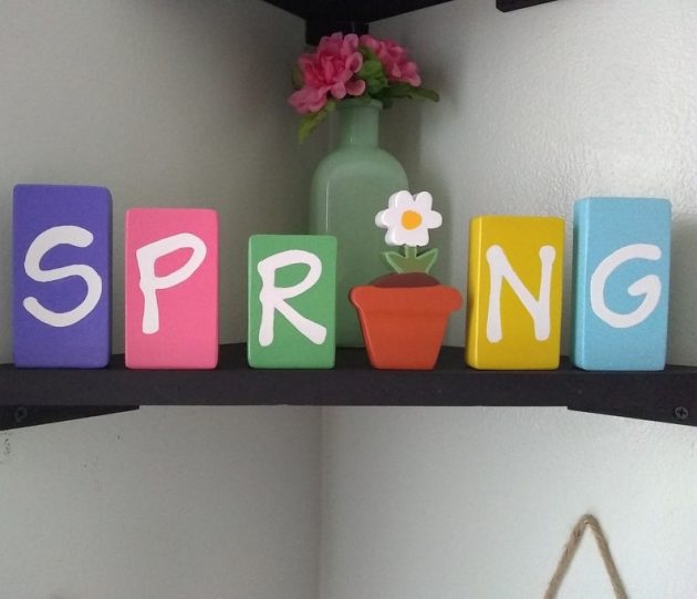 16 Colorful Spring Sign Designs You Can Scatter About Your Home