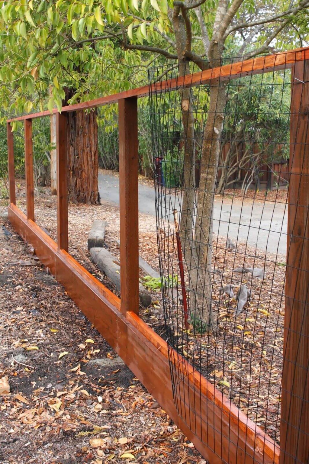 15 Brilliant DIY Fence Ideas For Your Backyard